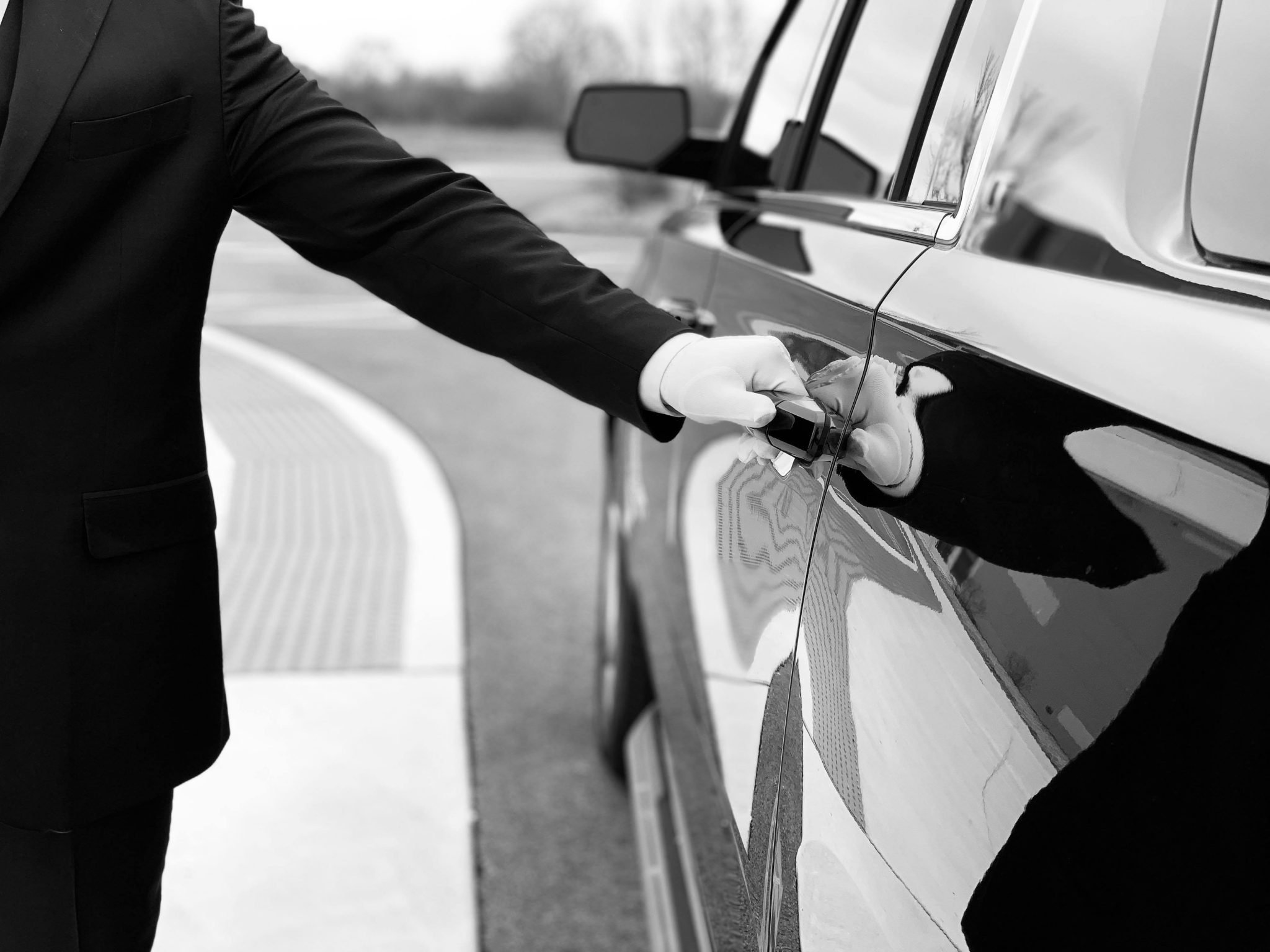 Luxury Driver Chicago – Luxury Car Service